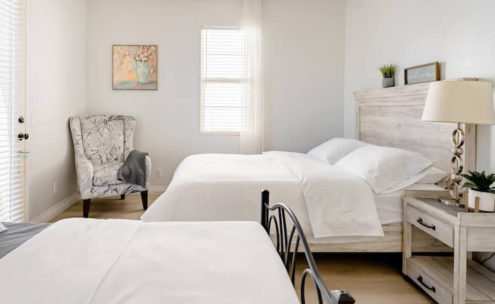 Nearclaremont/airport/sleeps1-4 - Claremont, CA