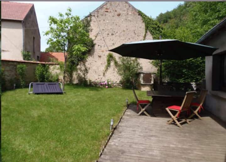 Charmante Petite Maison Au Bord Du Sichon - Cusset