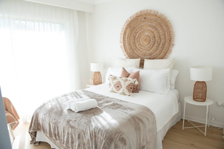 Ocean Front At Alex Beach, Water Views + Surf Club - Maroochydore
