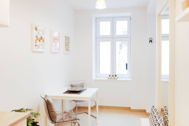 Trendy One Bedroom Apartment - Wien