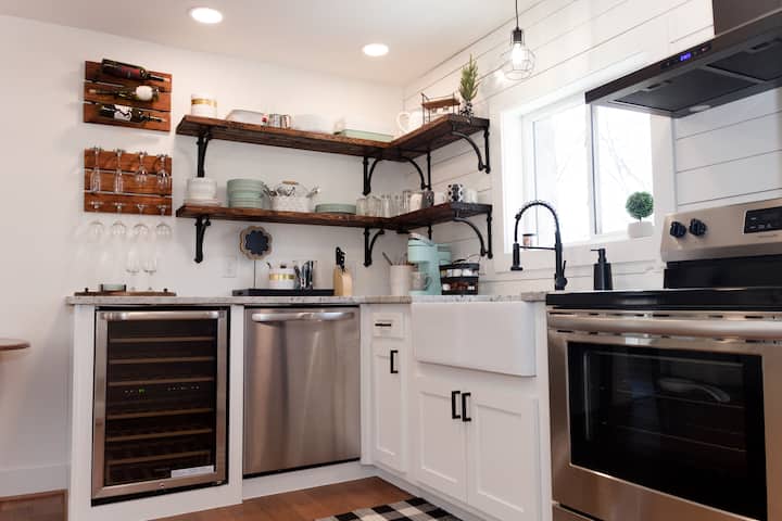 Cozy Cottage • Clean Monthly Rental! 10 Min To Gvl - Greer, SC