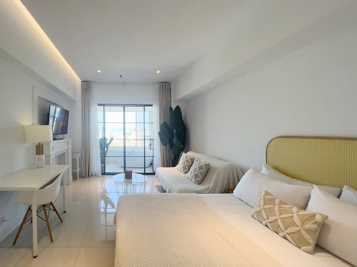 K1 Aqua City View In Room Bathtub - Taipei Railway Station