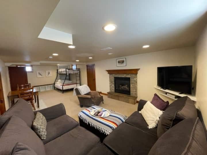 Charming & Cozy Guest Suite In Loveland Colorado - Loveland, CO