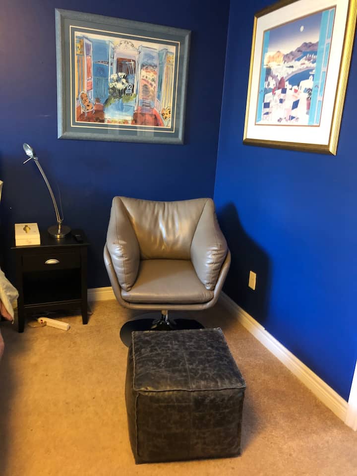 Private Room For Rent In A Very Quiet House. - Vaughan