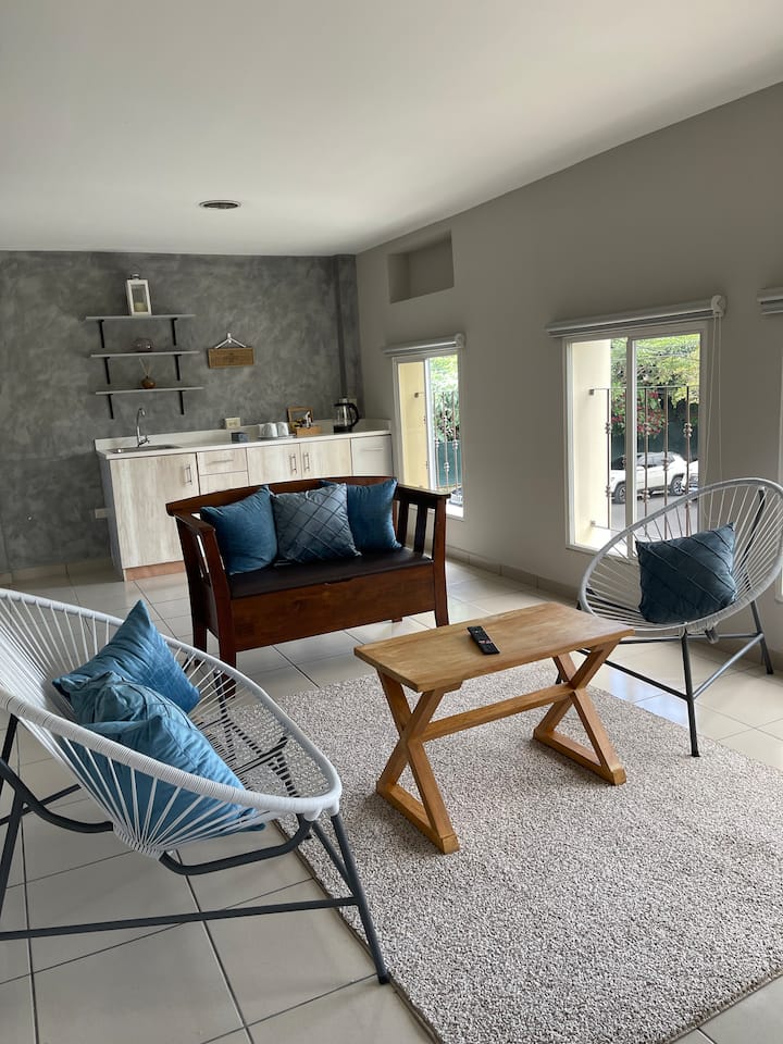 Acogedor Apartamento Totalmente Equipado - San Salvador (El Salvador)