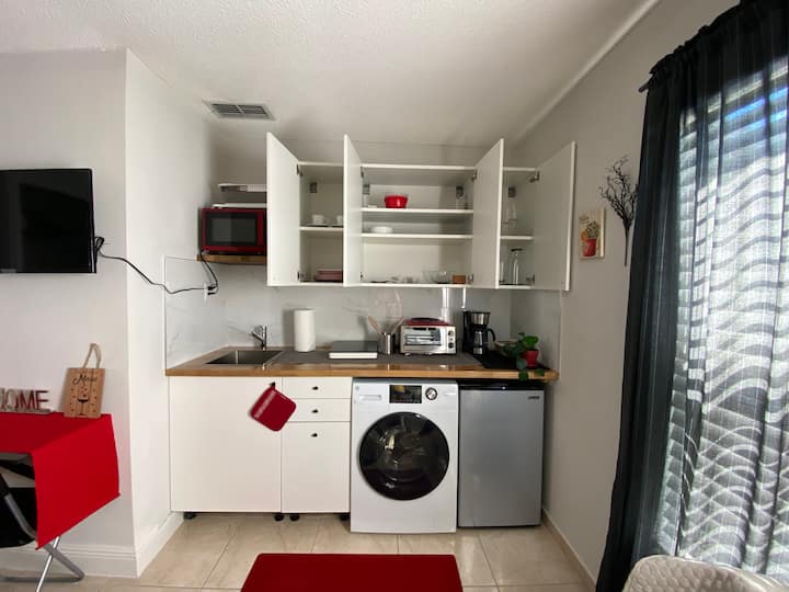 Beautiful Suite, With Independent Entrance Parking - Orlando