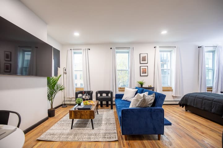 Modern Studio Unit 2 - Woodhaven - Queens NY
