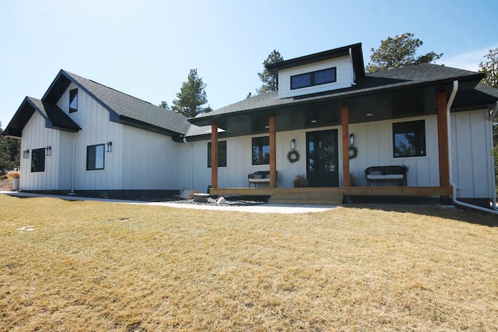 New Sturgis Home - Private; 2 Miles From Downtown - Sturgis, SD