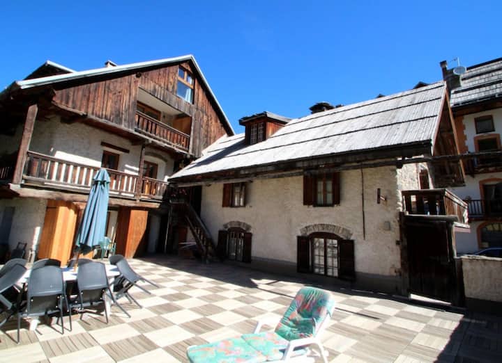 Gîte 8 à 12 Personnes - Locations Queyras - Molines-en-Queyras