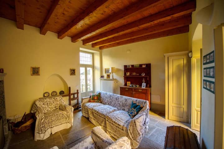 1800s' Villa With A Superb View Of Lago Maggiore - Lake Maggiore