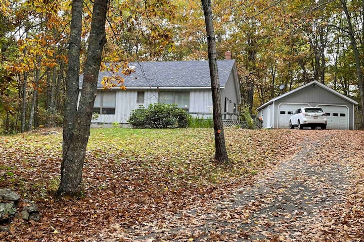 Peaceful Rockport Home- Centrally Located - Rockland, ME
