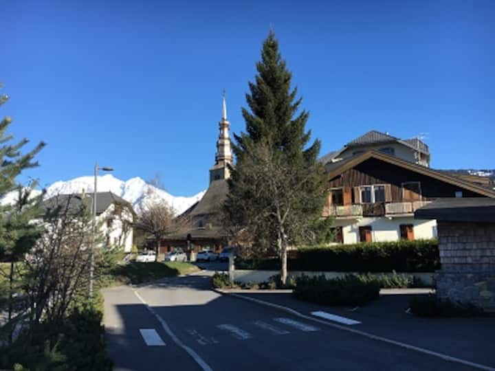 Au Cœur Du Village De Combloux - Combloux