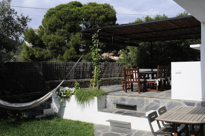 Brand New Apartment With Garden In Cadaqués. - Cadaqués