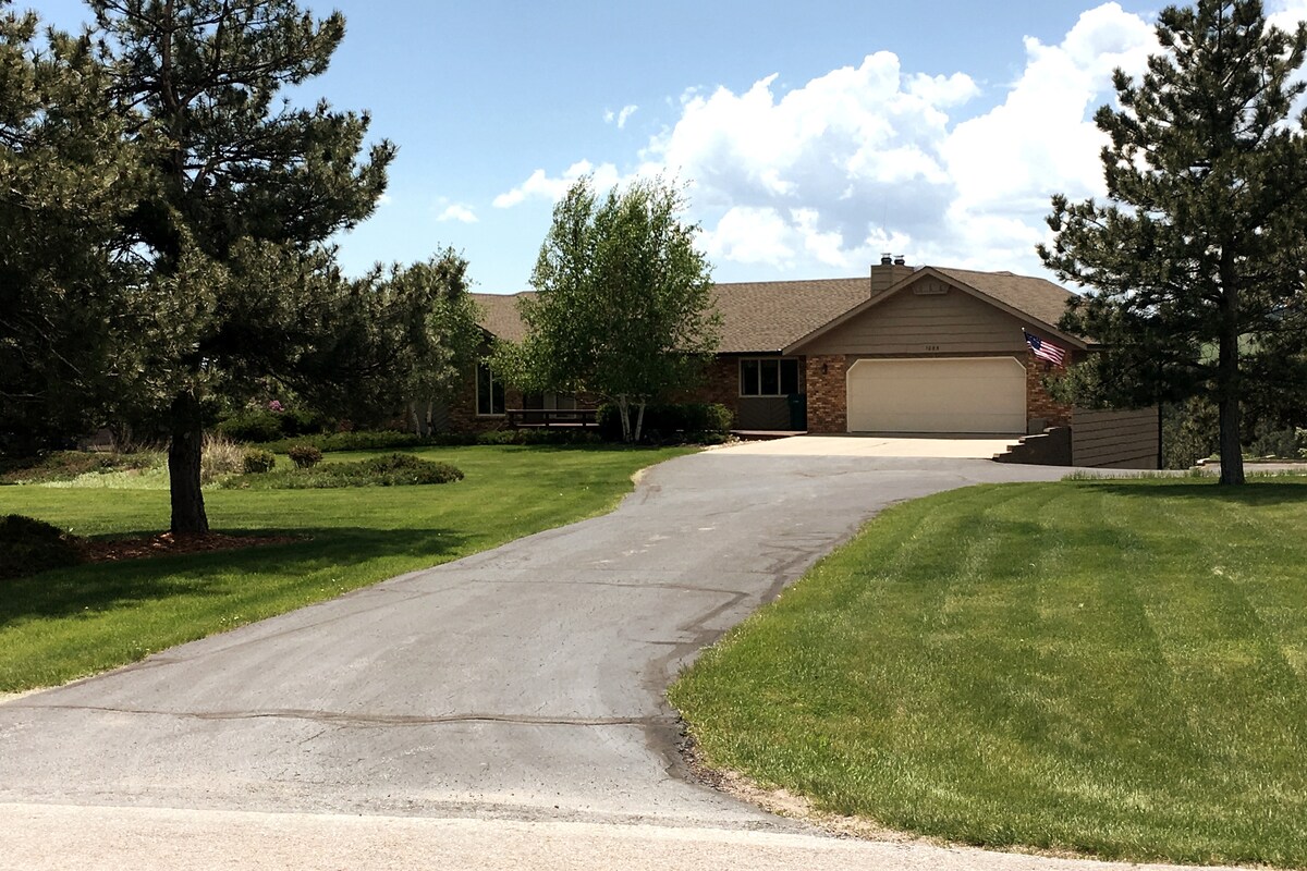 Rapid City House Vacation Rentals - South Dakota, United States | Airbnb