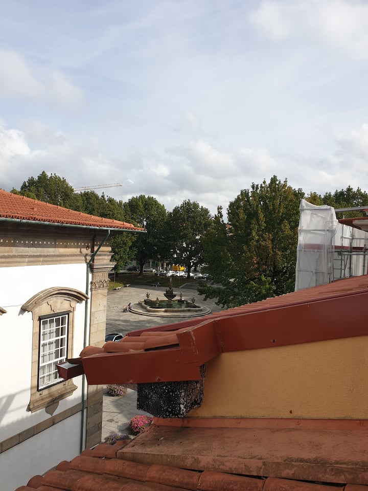 Praça Municipal Comfort – Central Square - Braga