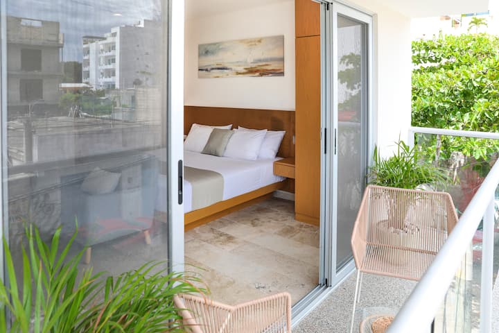 Near 5th Av. And The Beach, W/balcony And Pool - 普拉亞德爾卡曼