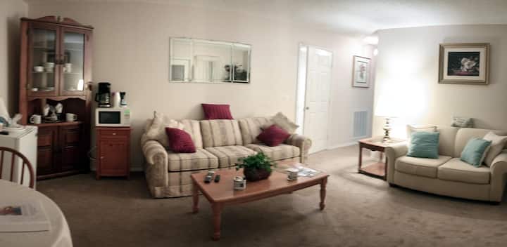 Lakefront Condo On Beautiful Segovia Lake! - Hot Springs Village, AR