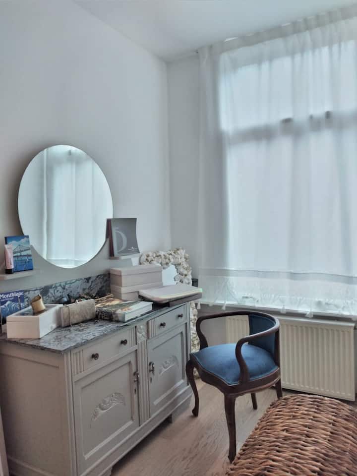 Cozy Amsterdam With Milanese Touch - Amsterdam