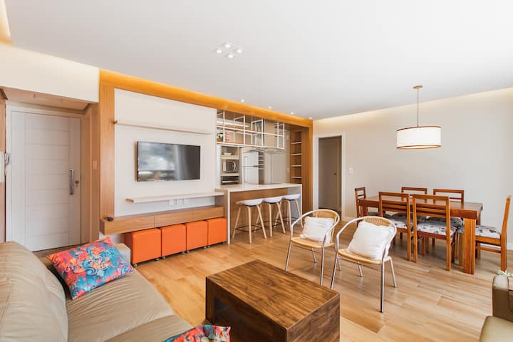 Beira-mar 3 Dormitórios - Reformado E Lindo! - Torres, Brazil