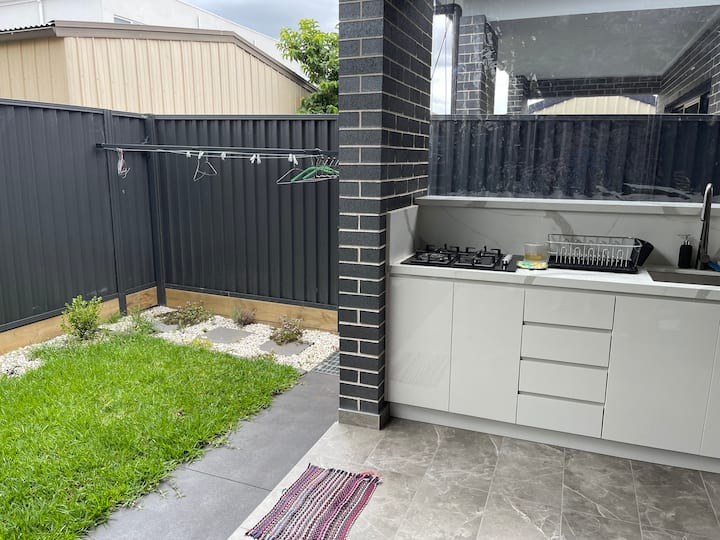Deluxe Bedroom With 2 Beds In Canley Heights Cbd - Liverpool