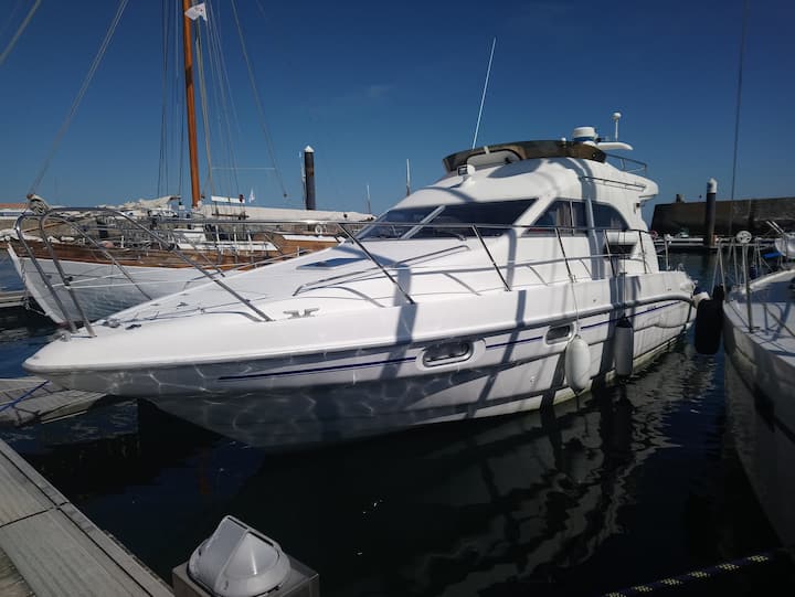 Un Séjour Atypique à Bord D'axelletan! - Les Sables-d'Olonne