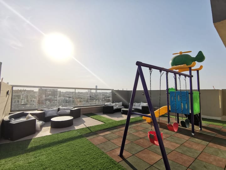 Modern, Spacious 2 Bedroom With Common Rooftop - 제다
