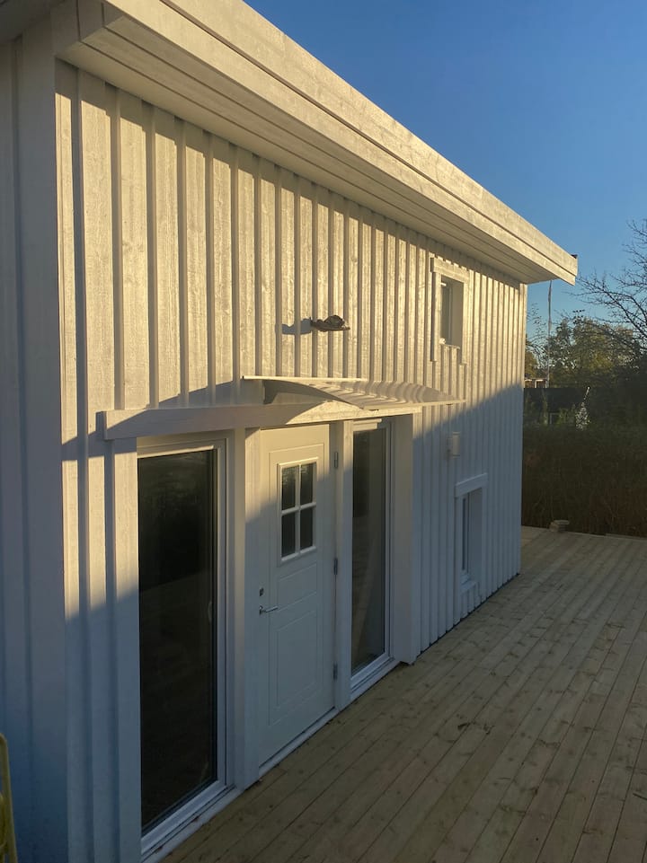 Välutrustad Minihus Med Tillgång Till Parkering - Vallentuna