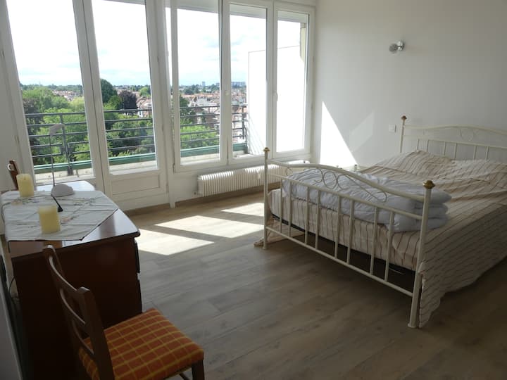 Superbe Appartement - Parking Gratuit - Près Lille - Faches-Thumesnil