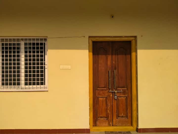 Rache's  House - Adoni