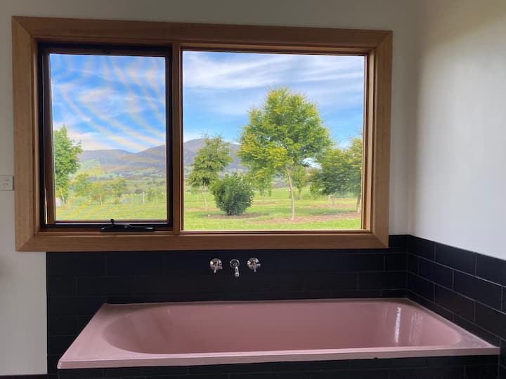 The Shed House - Unique Farm Stay - 야칸단다