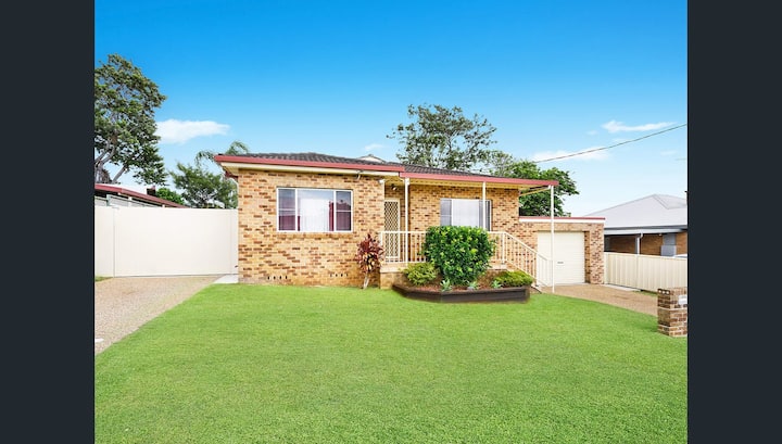 Whole House Close To Port Macquarie Town - Lake Cathie