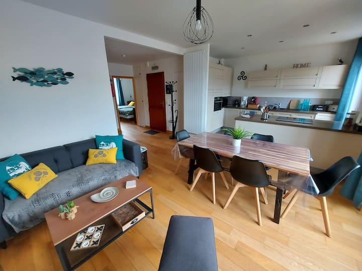 Appartement Lumineux - Hypercentre - 600 M Plage - Perros-Guirec