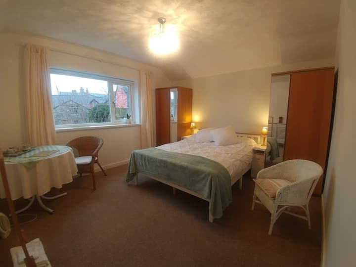 The Hidden Nest - 3 Bedroom Family Home In Denbigh - Ruthin
