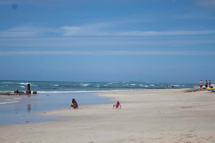 Rustic Beachfront House In Paradise Beach - Jeffreys Bay