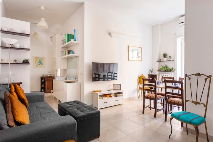 Casa Giova: Bilocale Con Balcone Al Gianicolo - Rooma