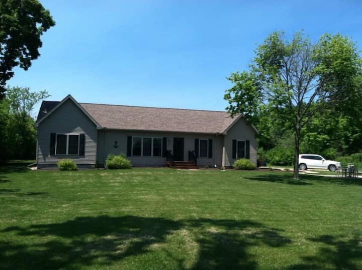 Ranch With Large Yard Near Airport - Put-in-Bay, OH