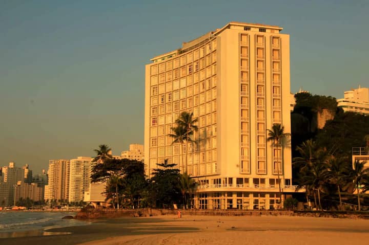 Edifício Modernista(pé Na Areia) Com Vista Pro Mar - Guarujá