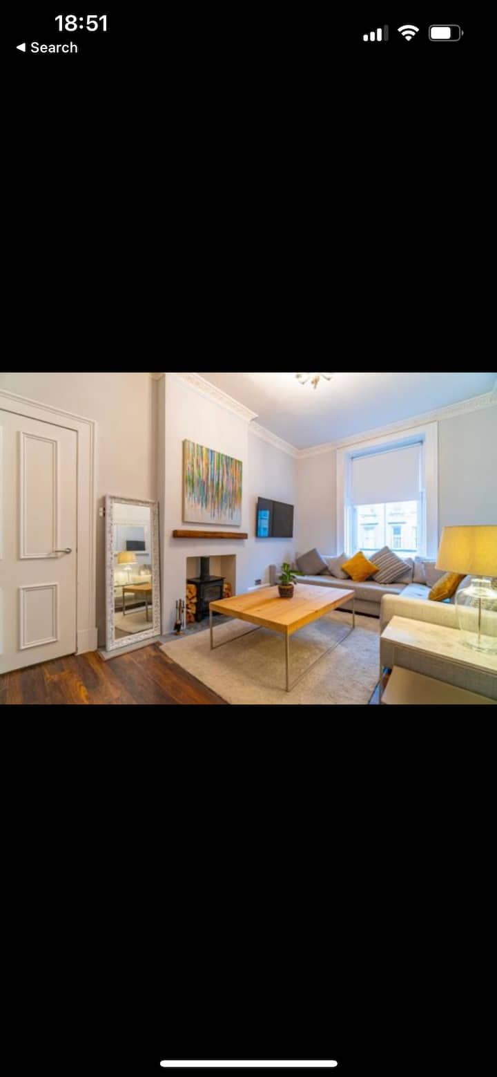 Lovely 1 Bedroom Tenement Flat In Glasgow Centre - Glasgow
