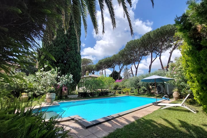 Meravigliosa Villa Con Piscina Nel Centro Di Roma - Roma