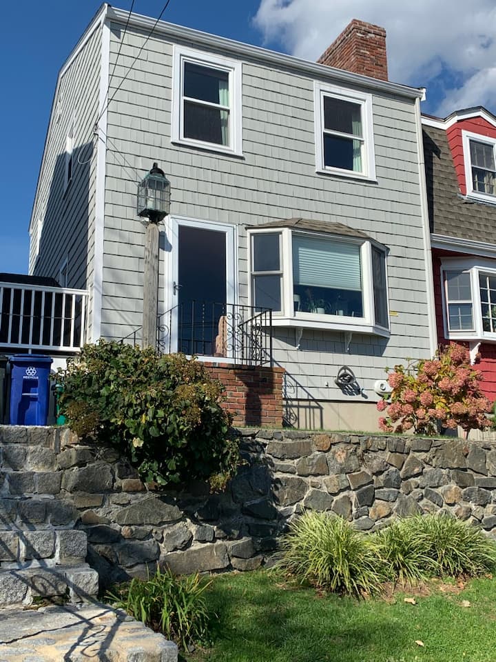Mainstay In Marblehead!
(30 Day Minimum Stay) - Marblehead, MA