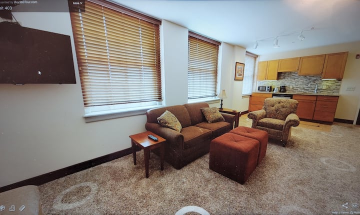 Newly Furnished 1 Bedroom Studio Near Kent State U - Kent, OH