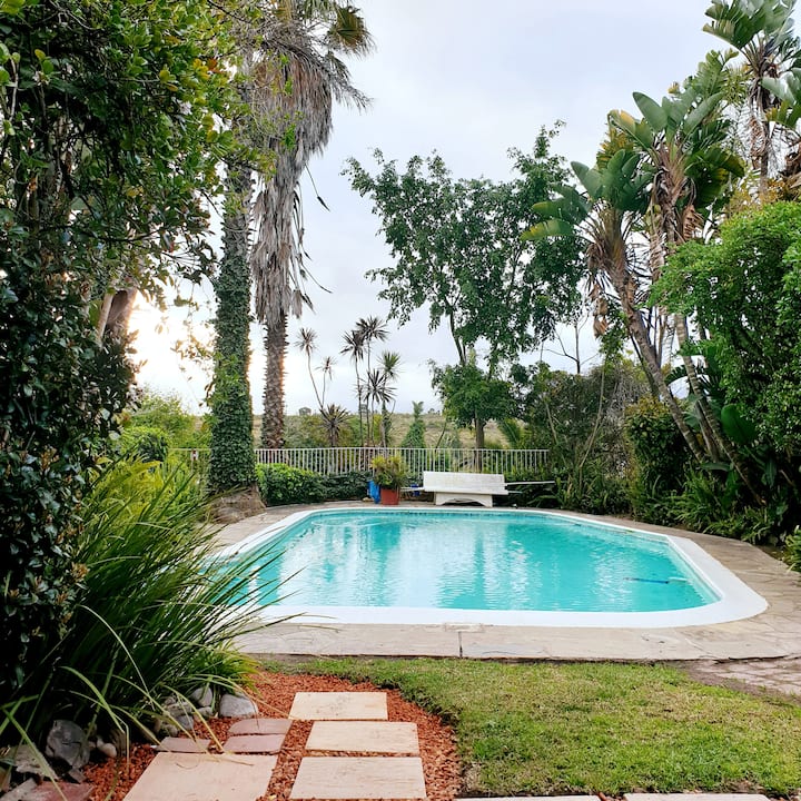 14 On River - George