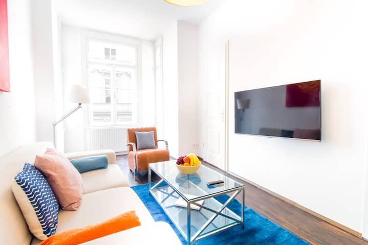 Modern & In Top Area | Lots Of Shops & Restaurants - Vienne