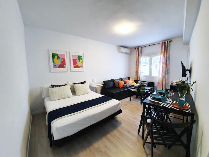 Quiet And Cozy, In The Heart Of Madrid -