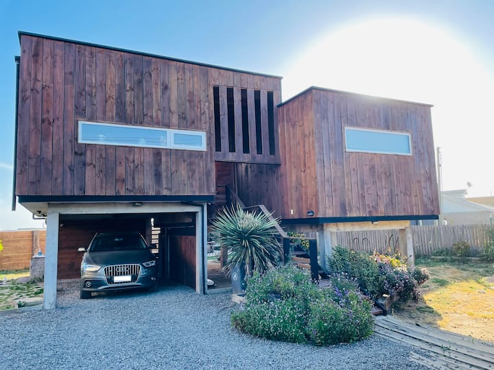 Beach House, Excelente Ubicación, Frente Al Mar - Pichilemu