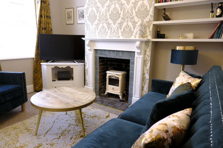 Stylish 2 Bedroom Victorian Townhouse - Norwich