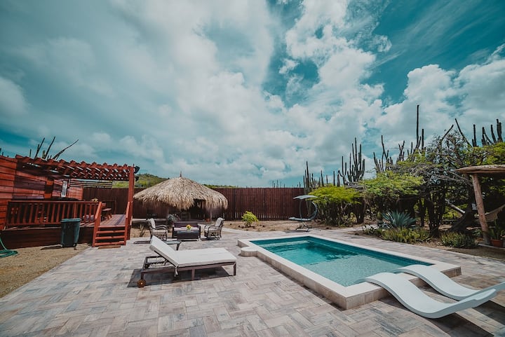 Nature & Outdoor Retreat - 'Prikichi' Cabin - Aruba