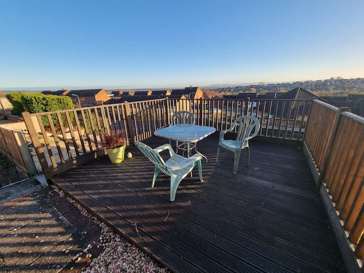 Comfortable 2 Bedroom Home Sleeps 6 In Dunfermline - Dunfermline