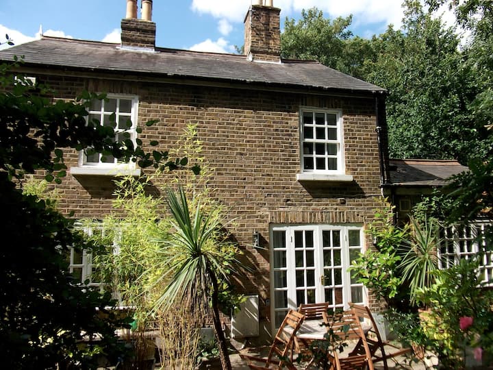 Garden Cottage - Twickenham