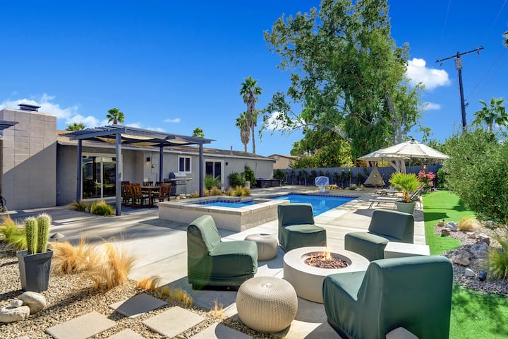 Lovely Ps Home W Huge Yard, Pool+spa, Peloton - Palm Springs, CA